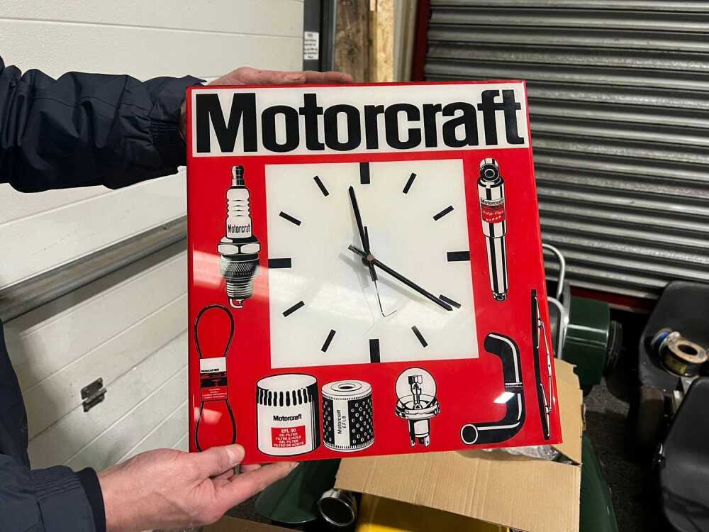 MOTORCRAFT CLOCK